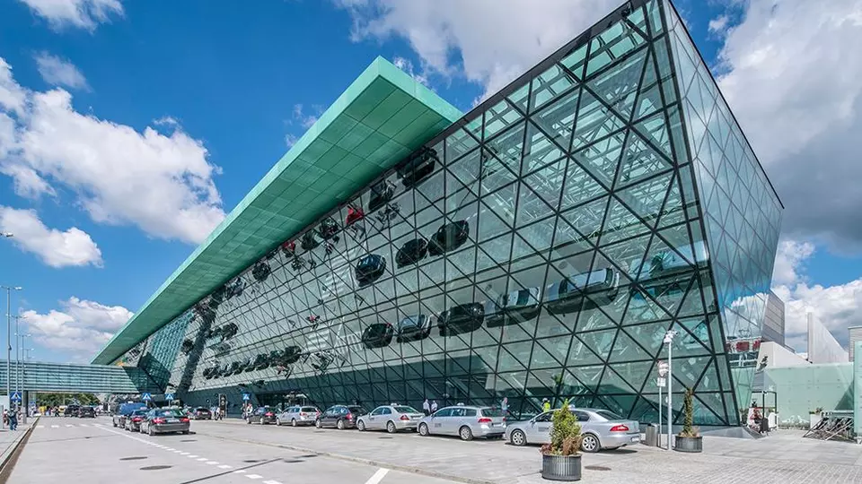 Lotnisko Kraków-Balice | Saint-Gobain Glass
